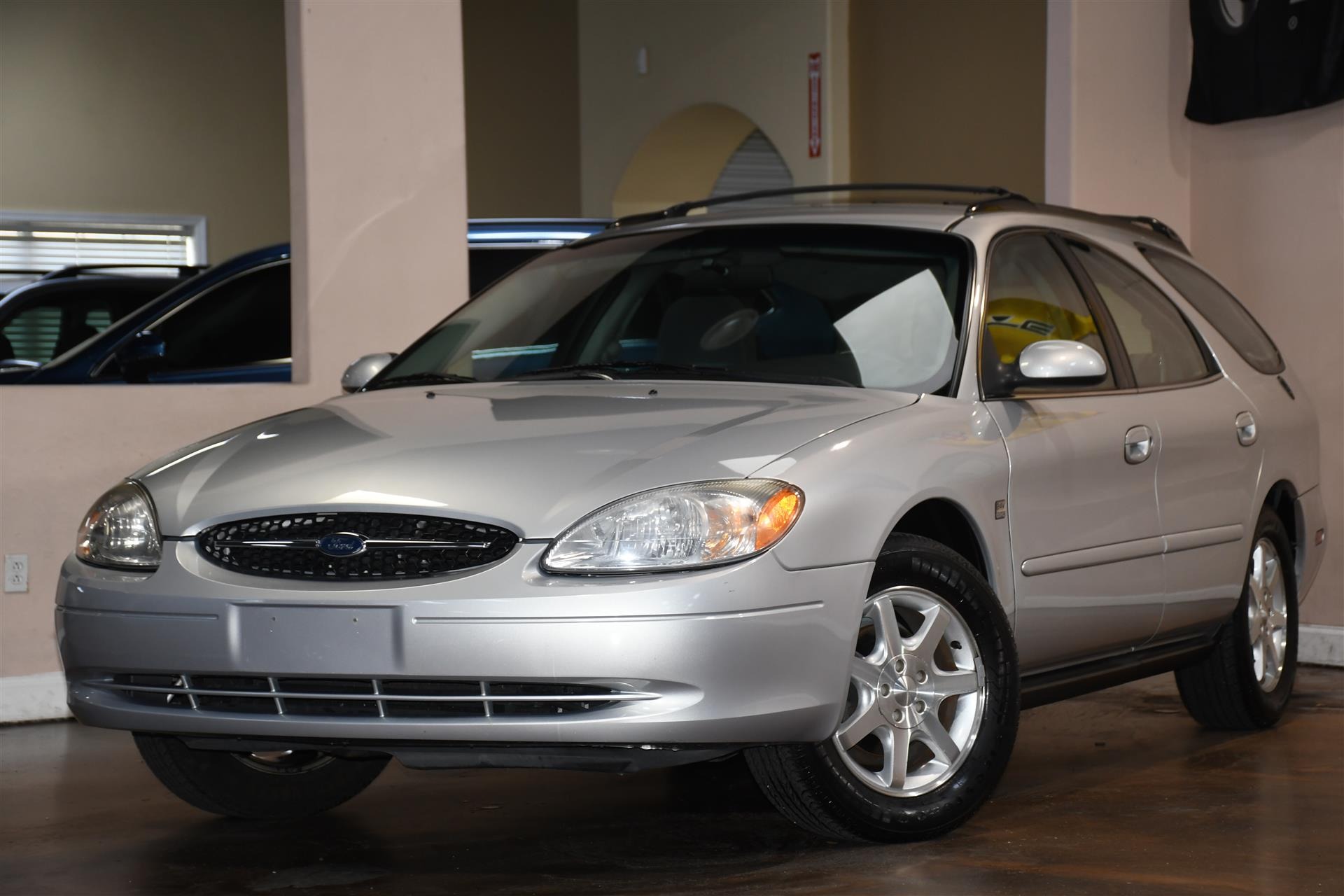 2002 Ford Taurus Station Wagon 1FAFP58S8YA167145 Ford Taurus 2000 From